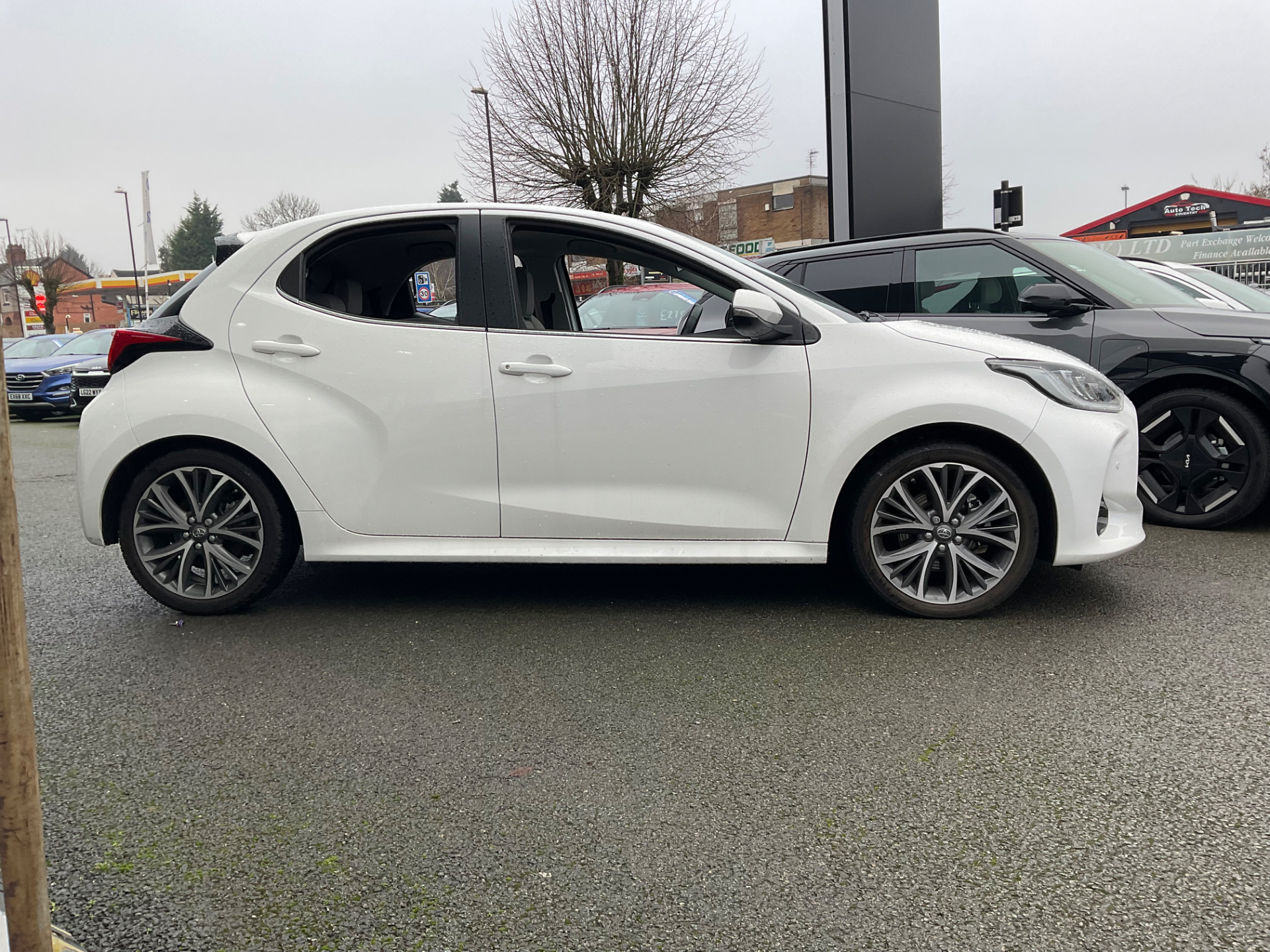 Toyota Yaris 1.5 Vvt H Excel Hatchback 5dr Petrol Hybrid E CVT 2022 for ...